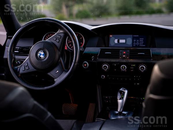 Melns BMW 525 2008 Jelgava, ar dzinēja tilpumu 3.00 L un nobraukumu 384 tūkst. km par 3500 €, foto 7 vietnē AUTOMOTO.COM.LV