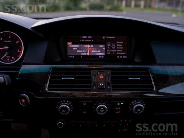 Melns BMW 525 2008 Jelgava, ar dzinēja tilpumu 3.00 L un nobraukumu 384 tūkst. km par 3500 €, foto 10 vietnē AUTOMOTO.COM.LV