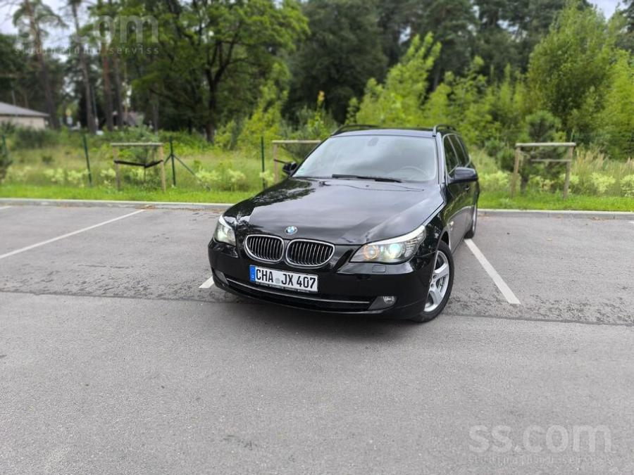Black BMW 525 2009 in Daugavpils, with an engine capacity of 2.50 L and mileage of 405 thousand km for 4750 €, photo 1 on AUTOMOTO.COM.LV