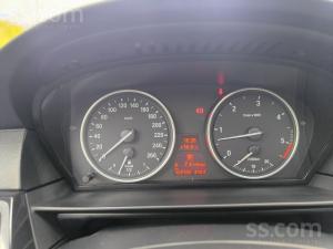 Black BMW 525 2009 in Daugavpils, with an engine capacity of 2.50 L and mileage of 405 thousand km for 4750 €, photo 9 on AUTOMOTO.COM.LV