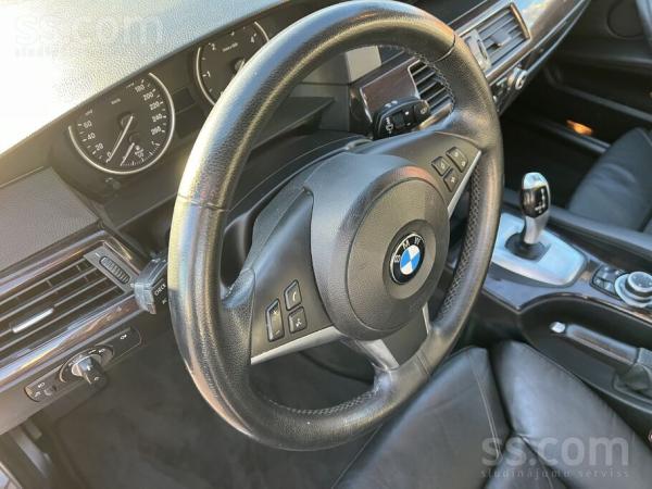 Black BMW 525 2009 in Riga, with an engine capacity of 3.00 L and mileage of 245 thousand km for 5990 €, photo 7 on AUTOMOTO.COM.LV