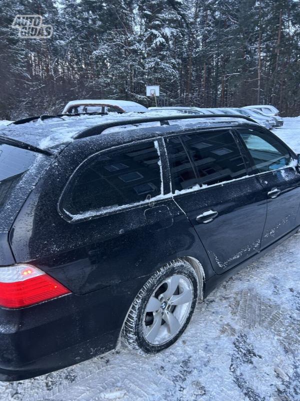 Black BMW 525 2009 in Vilnius, with an engine capacity of 3.00 L and mileage of 350 thousand km for 3400 €, photo 5 on AUTOMOTO.COM.LV