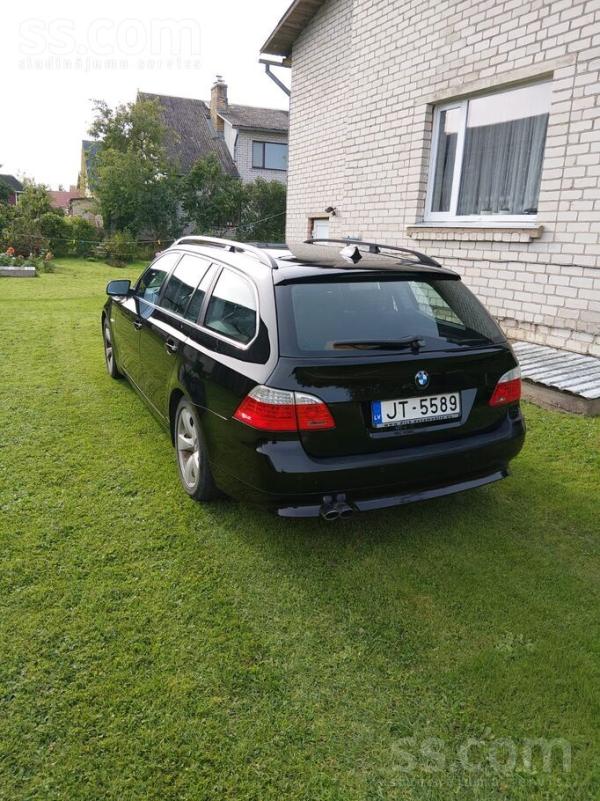 Melns BMW 525 2009 Cēsis, ar dzinēja tilpumu 2.50 L un nobraukumu 519 tūkst. km par 2850 €, foto 4 vietnē AUTOMOTO.COM.LV