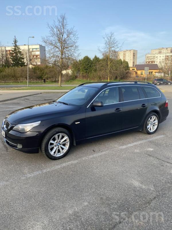 Melns BMW 525 2009 Rīga, ar dzinēja tilpumu 3.00 L un nobraukumu 500 tūkst. km par 4150 €, foto 2 vietnē AUTOMOTO.COM.LV