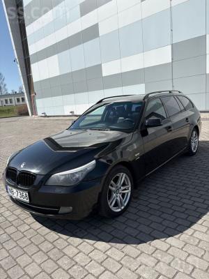 Melns BMW 525 2009 Dobele, ar dzinēja tilpumu 3.00 L un nobraukumu 277 tūkst. km par 6050 €, foto  vietnē AUTOMOTO.COM.LV