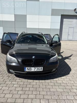 Melns BMW 525 2009 Dobele, ar dzinēja tilpumu 3.00 L un nobraukumu 277 tūkst. km par 6050 €, foto 4 vietnē AUTOMOTO.COM.LV