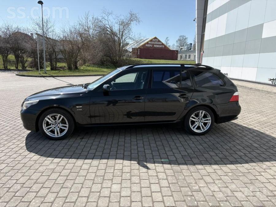 Melns BMW 525 2009 Dobele, ar dzinēja tilpumu 3.00 L un nobraukumu 277 tūkst. km par 6050 €, foto 8 vietnē AUTOMOTO.COM.LV