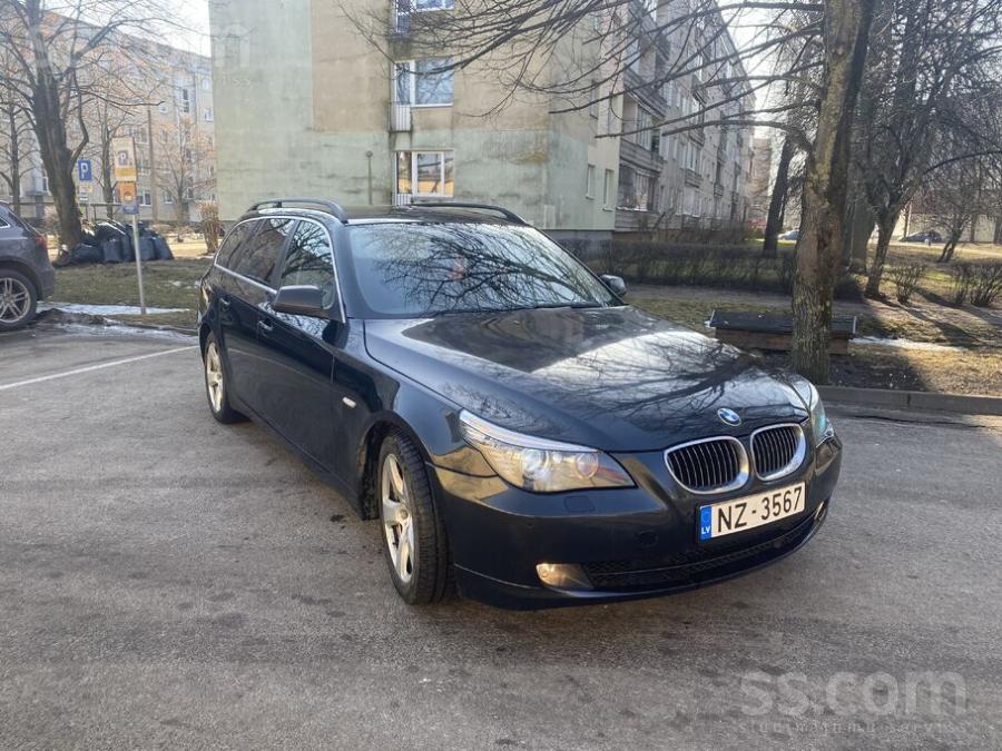 Black BMW 525 2009 in Riga, with an engine capacity of 3.00 L and mileage of 420 thousand km for 6300 €, photo 1 on AUTOMOTO.COM.LV