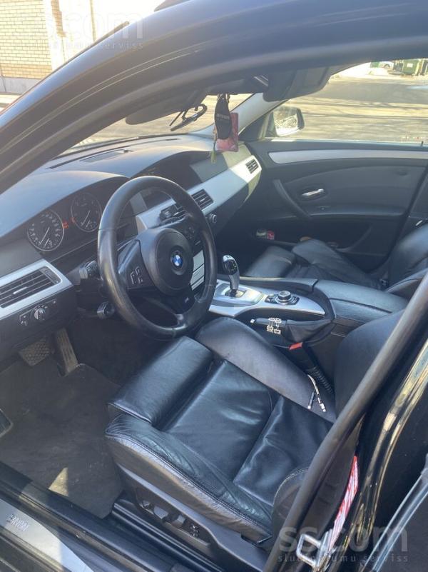 Black BMW 525 2009 in Riga, with an engine capacity of 3.00 L and mileage of 420 thousand km for 6300 €, photo 5 on AUTOMOTO.COM.LV
