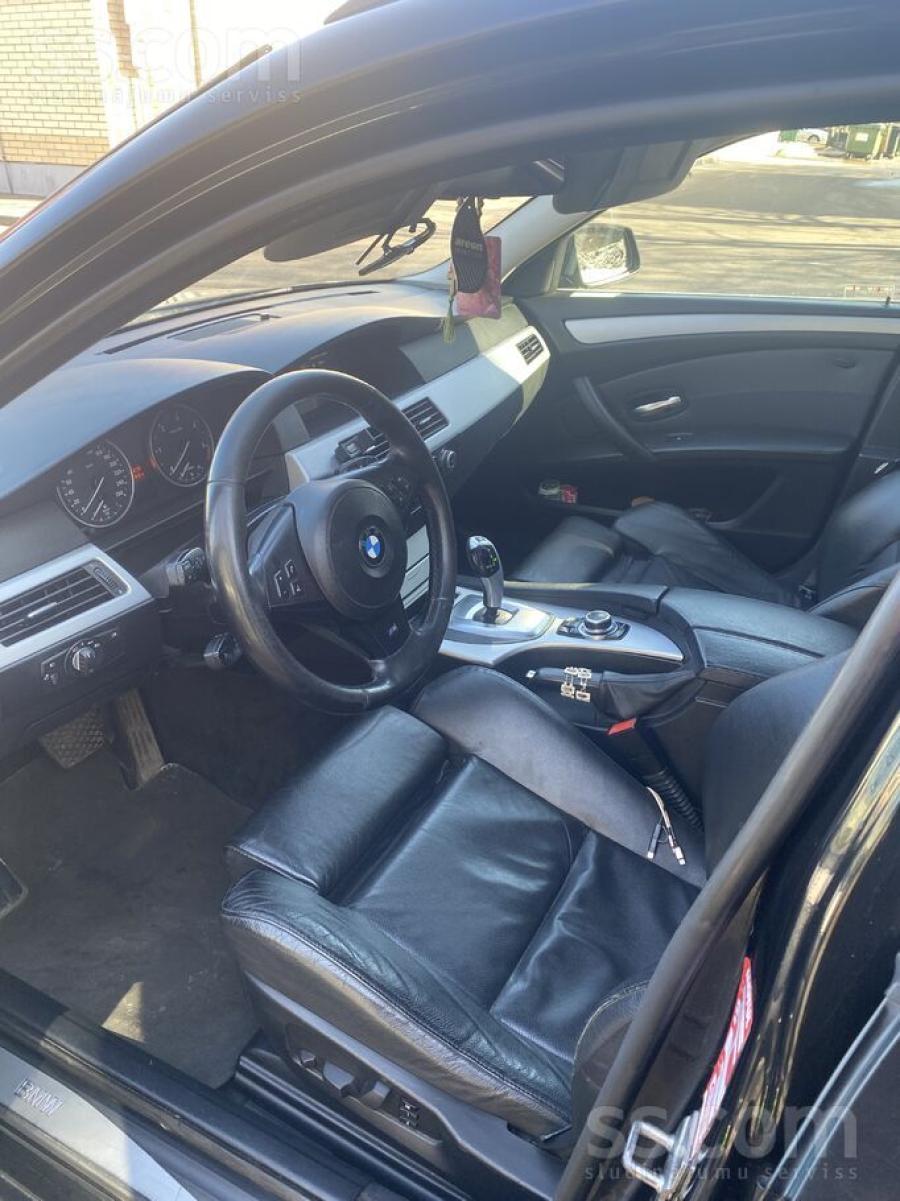 Black BMW 525 2009 in Riga, with an engine capacity of 3.00 L and mileage of 420 thousand km for 6300 €, photo 6 on AUTOMOTO.COM.LV