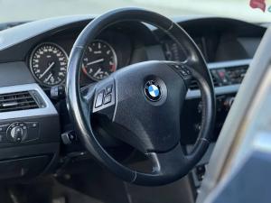 Melns BMW 525 2009 Rēzekne, ar dzinēja tilpumu 3.00 L un nobraukumu 293 tūkst. km par 6600 €, foto 18 vietnē AUTOMOTO.COM.LV
