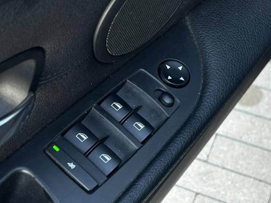 Melns BMW 525 2009 Rēzekne, ar dzinēja tilpumu 3.00 L un nobraukumu 293 tūkst. km par 6600 €, foto 22 vietnē AUTOMOTO.COM.LV