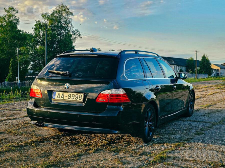 Black BMW 525 2009 in Ventspils, with an engine capacity of 3.00 L and mileage of 360 thousand km for 4695 €, photo 19 on AUTOMOTO.COM.LV
