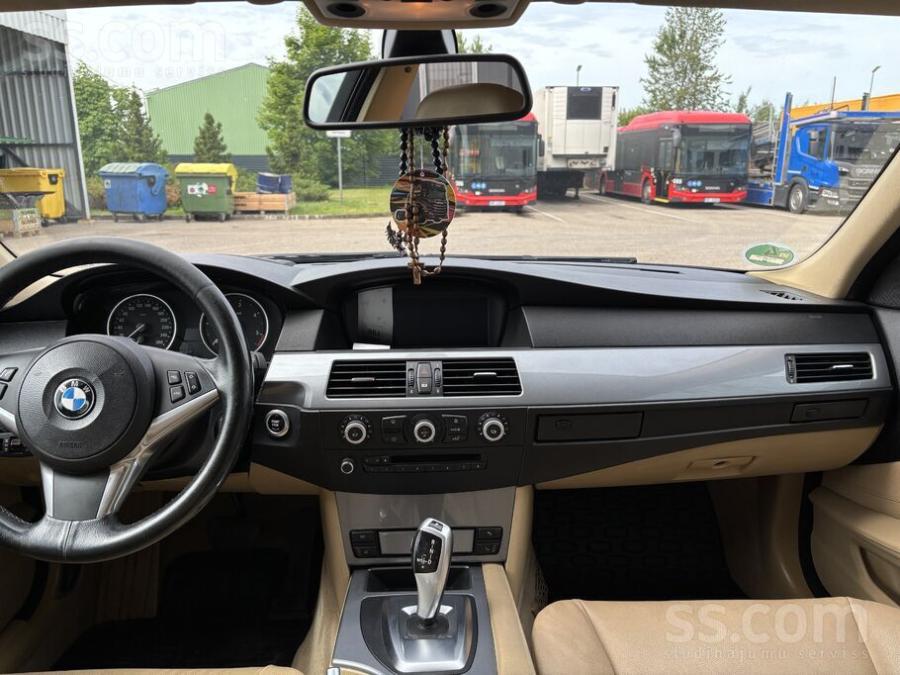 Melns BMW 525 2009 Daugavpils, ar dzinēja tilpumu 3.00 L un nobraukumu 365 tūkst. km par 7150 €, foto 12 vietnē AUTOMOTO.COM.LV