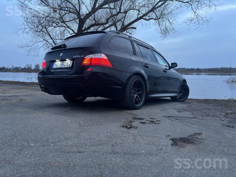 Melns BMW 525 2009 Daugavpils, ar dzinēja tilpumu 3.00 L un nobraukumu 365 tūkst. km par 7150 €, foto 14 vietnē AUTOMOTO.COM.LV