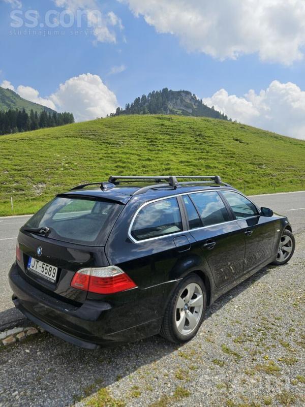 Melns BMW 525 2009 Rīga, ar dzinēja tilpumu 3.00 L un nobraukumu 500 tūkst. km par 3600 €, foto 3 vietnē AUTOMOTO.COM.LV