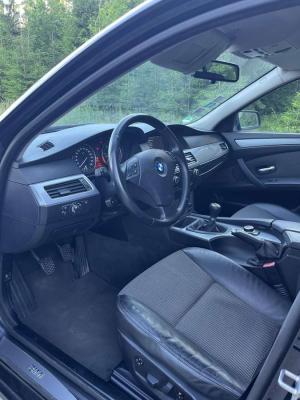 Melns BMW 525 2009 Viļņa, ar dzinēja tilpumu 2.99 L un nobraukumu 410 tūkst. km par 3999 €, foto 12 vietnē AUTOMOTO.COM.LV
