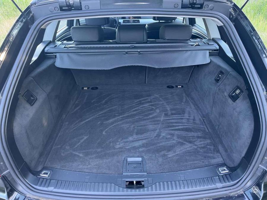 Melns BMW 525 2009 Viļņa, ar dzinēja tilpumu 2.99 L un nobraukumu 410 tūkst. km par 3999 €, foto 17 vietnē AUTOMOTO.COM.LV