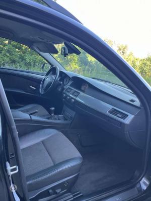 Melns BMW 525 2009 Viļņa, ar dzinēja tilpumu 2.99 L un nobraukumu 410 tūkst. km par 3999 €, foto 20 vietnē AUTOMOTO.COM.LV