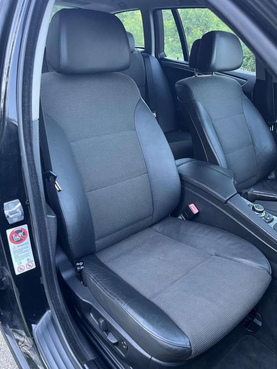 Melns BMW 525 2009 Viļņa, ar dzinēja tilpumu 2.99 L un nobraukumu 410 tūkst. km par 3999 €, foto 21 vietnē AUTOMOTO.COM.LV