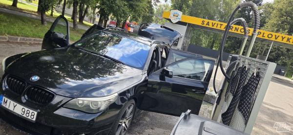 Черный БМВ 525 2009 в Шальчининкай, объемом двигателя 3.00 л и пробегом 366 тыс. км за 5000 €, фото 4 на AUTOMOTO.COM.LV