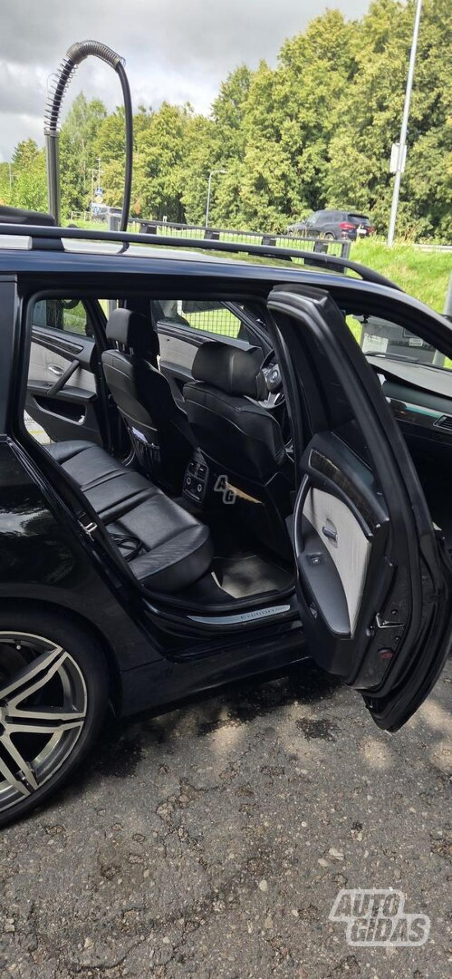 Melns BMW 525 2009 Šalčininkai, ar dzinēja tilpumu 3.00 L un nobraukumu 366 tūkst. km par 5000 €, foto 19 vietnē AUTOMOTO.COM.LV