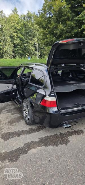 Melns BMW 525 2009 Šalčininkai, ar dzinēja tilpumu 3.00 L un nobraukumu 366 tūkst. km par 5000 €, foto 20 vietnē AUTOMOTO.COM.LV