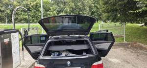 Melns BMW 525 2009 Šalčininkai, ar dzinēja tilpumu 3.00 L un nobraukumu 366 tūkst. km par 5000 €, foto 21 vietnē AUTOMOTO.COM.LV