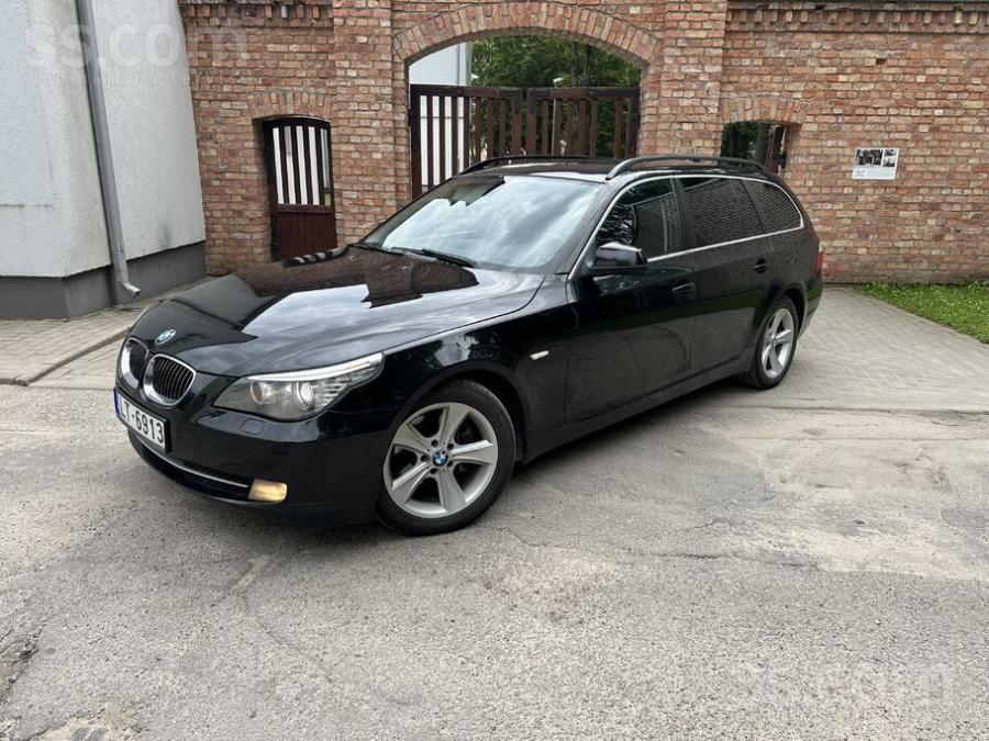 Melns BMW 525 2009 Jelgava, ar dzinēja tilpumu 3.00 L un nobraukumu 483 tūkst. km par 4900 €, foto 10 vietnē AUTOMOTO.COM.LV