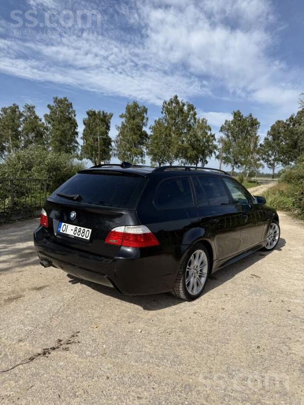 Black BMW 525 2009 in Riga, with an engine capacity of 3.00 L and mileage of 388 thousand km for 6100 €, photo 7 on AUTOMOTO.COM.LV