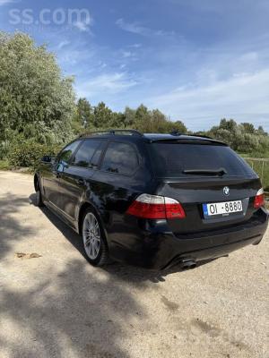 Black BMW 525 2009 in Riga, with an engine capacity of 3.00 L and mileage of 388 thousand km for 6150 €, photo 8 on AUTOMOTO.COM.LV