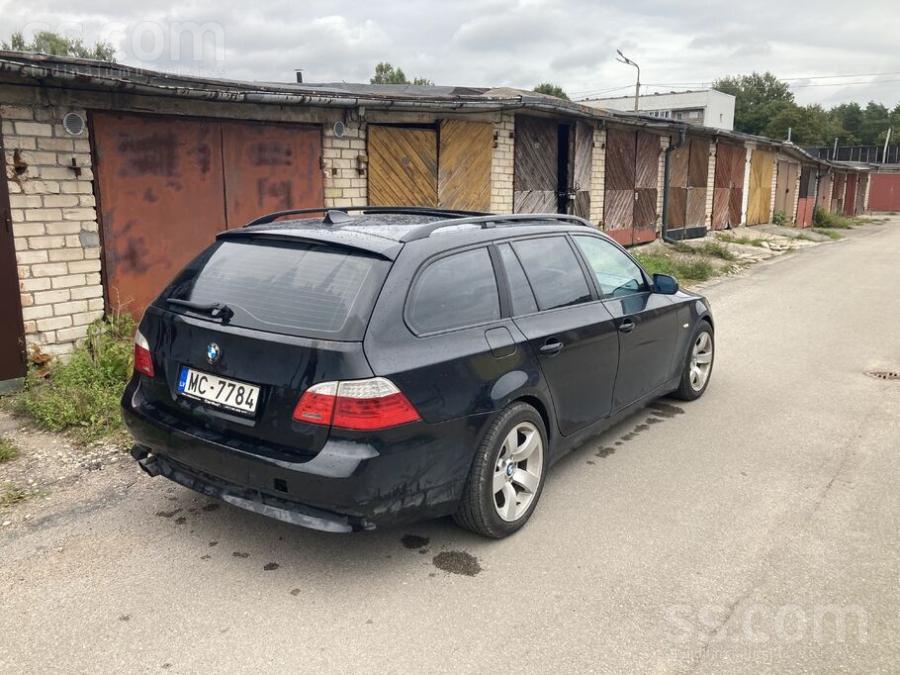 Melns BMW 525 2009 Rīga, ar dzinēja tilpumu 3.00 L un nobraukumu 305 tūkst. km par 3400 €, foto 4 vietnē AUTOMOTO.COM.LV