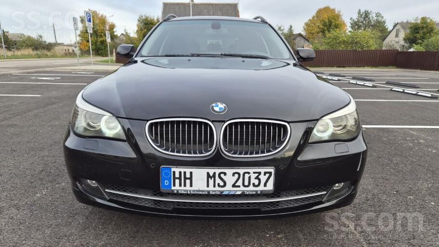 Melns BMW 525 2009 Daugavpils, ar dzinēja tilpumu 3.00 L un nobraukumu 261 tūkst. km par 4250 €, foto 4 vietnē AUTOMOTO.COM.LV