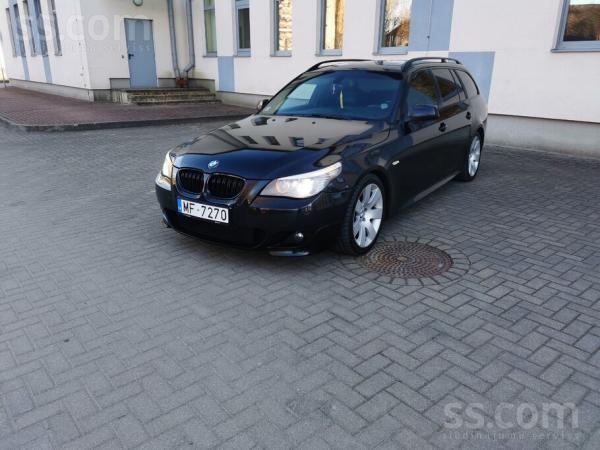 Black BMW 525 2010 in Aizkraukle, with an engine capacity of 3.00 L and mileage of 382 thousand km for 6560 €, photo 1 on AUTOMOTO.COM.LV