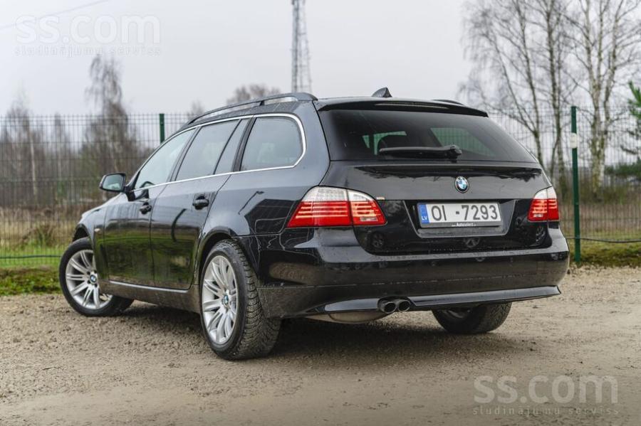 Black BMW 525 2010 in Riga, with an engine capacity of 3.00 L and mileage of 368 thousand km for 7490 €, photo 4 on AUTOMOTO.COM.LV