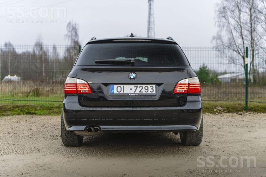 Black BMW 525 2010 in Riga, with an engine capacity of 3.00 L and mileage of 368 thousand km for 7490 €, photo 5 on AUTOMOTO.COM.LV