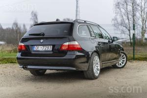 Black BMW 525 2010 in Riga, with an engine capacity of 3.00 L and mileage of 368 thousand km for 7490 €, photo 6 on AUTOMOTO.COM.LV