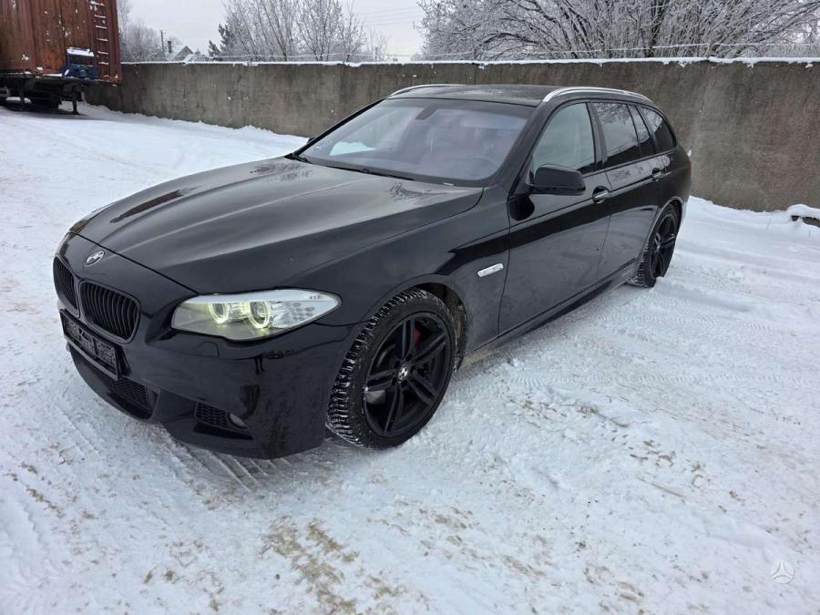 Melns BMW 525 2010 Vilkaviškis, ar dzinēja tilpumu 2.99 L un nobraukumu 288 tūkst. km par 5300 €, foto 2 vietnē AUTOMOTO.COM.LV