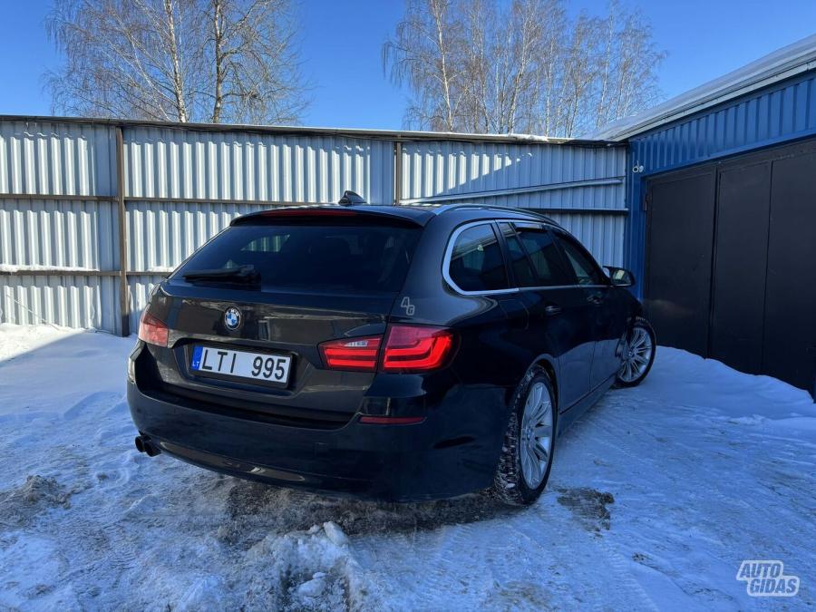 Black BMW 525 2010 in Kaunas, with an engine capacity of 3.00 L and mileage of 410 thousand km for 7000 €, photo 5 on AUTOMOTO.COM.LV