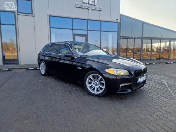 Black BMW 525 2010 in Kaunas, with an engine capacity of 3.00 L and mileage of 255 thousand km for 6950 €, photo 1 on AUTOMOTO.COM.LV