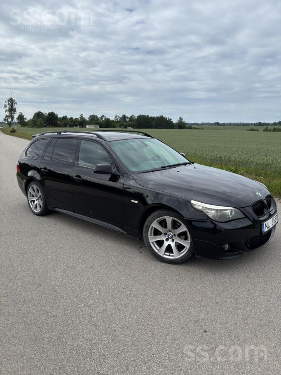 Black BMW 525 2010 in Riga, with an engine capacity of 3.00 L and mileage of 639 thousand km for 4350 €, photo 3 on AUTOMOTO.COM.LV