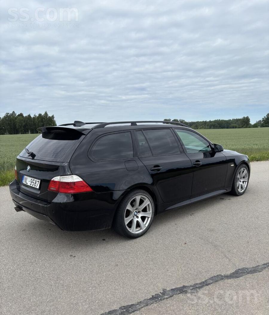 Black BMW 525 2010 in Riga, with an engine capacity of 3.00 L and mileage of 639 thousand km for 4350 €, photo 4 on AUTOMOTO.COM.LV
