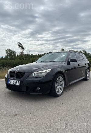 Black BMW 525 2010 in Riga, with an engine capacity of 3.00 L and mileage of 639 thousand km for 4350 €, photo 6 on AUTOMOTO.COM.LV
