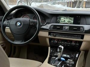 Black BMW 525 2010 in Riga, with an engine capacity of 3.00 L and mileage of 232 thousand km for 8790 €, photo 9 on AUTOMOTO.COM.LV