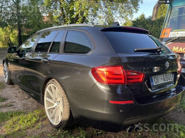 Melns BMW 525 2010 Tukums, ar dzinēja tilpumu 2.50 L un nobraukumu 261 tūkst. km par 8200 €, foto 4 vietnē AUTOMOTO.COM.LV