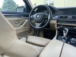 Black BMW 525 2010 in Vilnius, with an engine capacity of 2.99 L and mileage of 357 thousand km for 7999 €, photo 12 on AUTOMOTO.COM.LV
