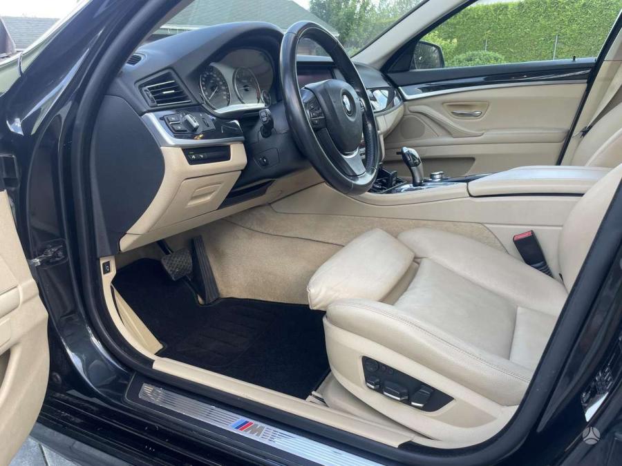 Black BMW 525 2010 in Vilnius, with an engine capacity of 2.99 L and mileage of 357 thousand km for 7999 €, photo 19 on AUTOMOTO.COM.LV