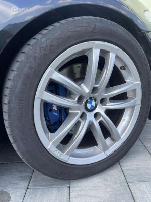 Black BMW 525 2010 in Vilnius, with an engine capacity of 2.99 L and mileage of 357 thousand km for 7999 €, photo 25 on AUTOMOTO.COM.LV