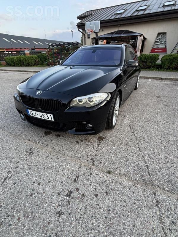 Black BMW 525 2010 in Kuldiga, with an engine capacity of 2.50 L and mileage of 294 thousand km for 8500 €, photo 2 on AUTOMOTO.COM.LV