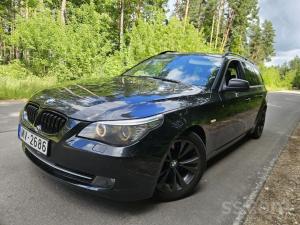 Black BMW 525 2010 in Riga, with an engine capacity of 3.00 L and mileage of 368 thousand km for 5950 €, photo 3 on AUTOMOTO.COM.LV